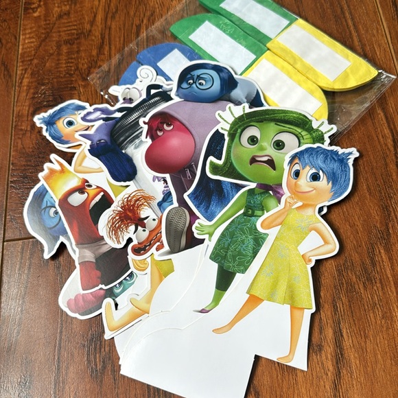Party Supplies | Nwt 8 Inside Out Birthday Party Table Decorations ...